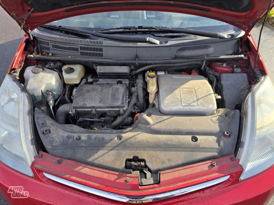 Toyota Prius 2006 Viļņa, ar dzinēja tilpumu 1.50 L un nobraukumu 233 tūkst. km par 2950 €, foto 15 vietnē AUTOMOTO.COM.LV