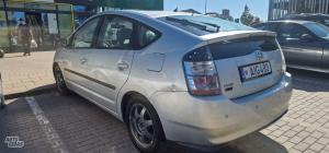 Toyota Prius 2006 in Vilnius, with an engine capacity of 1.50 L and mileage of 350 thousand km for 1599 €, photo 4 on AUTOMOTO.COM.LV