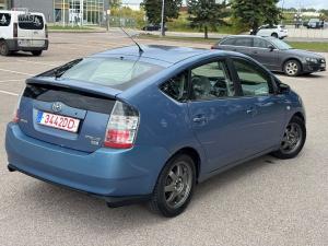 Toyota Prius 2006 Kauņa, ar dzinēja tilpumu 1.50 L un nobraukumu 0 tūkst. km par 2200 €, foto 3 vietnē AUTOMOTO.COM.LV