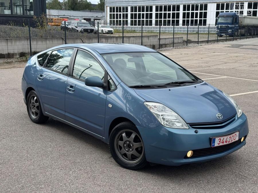 Toyota Prius 2006 Kauņa, ar dzinēja tilpumu 1.50 L un nobraukumu 0 tūkst. km par 2200 €, foto 4 vietnē AUTOMOTO.COM.LV