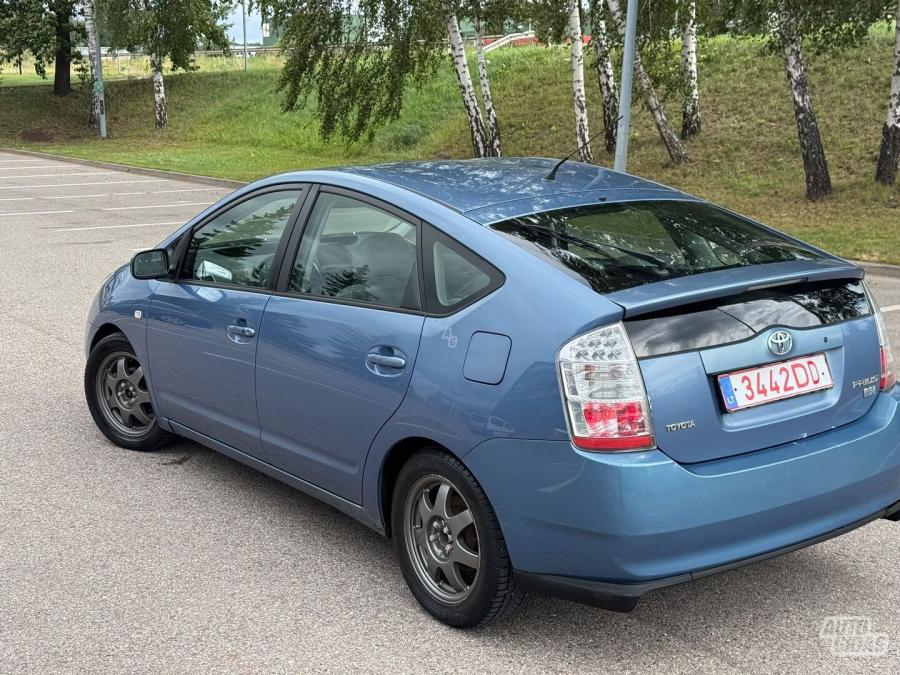 Toyota Prius 2006 Kauņa, ar dzinēja tilpumu 1.50 L un nobraukumu 0 tūkst. km par 2200 €, foto 5 vietnē AUTOMOTO.COM.LV