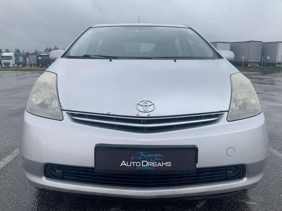 Toyota Prius 2006 Viļņa, ar dzinēja tilpumu 1.50 L un nobraukumu 332 tūkst. km par 3700 €, foto 3 vietnē AUTOMOTO.COM.LV
