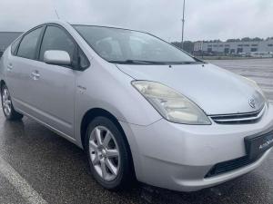 Toyota Prius 2006 Viļņa, ar dzinēja tilpumu 1.50 L un nobraukumu 332 tūkst. km par 3700 €, foto 4 vietnē AUTOMOTO.COM.LV