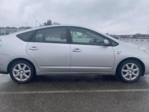 Toyota Prius 2006 Viļņa, ar dzinēja tilpumu 1.50 L un nobraukumu 332 tūkst. km par 3700 €, foto 5 vietnē AUTOMOTO.COM.LV