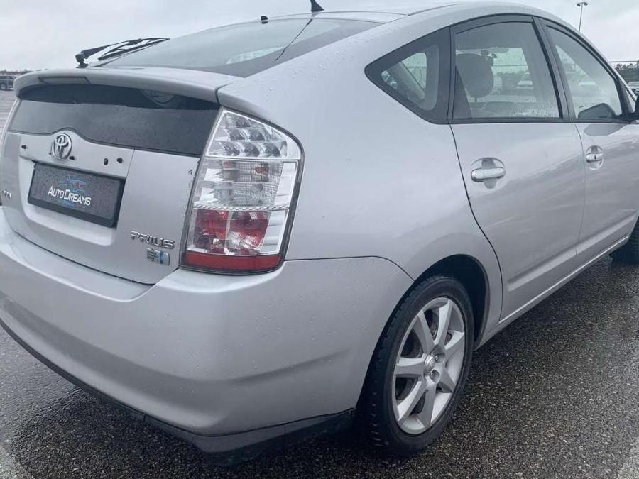 Toyota Prius 2006 Viļņa, ar dzinēja tilpumu 1.50 L un nobraukumu 332 tūkst. km par 3700 €, foto 6 vietnē AUTOMOTO.COM.LV