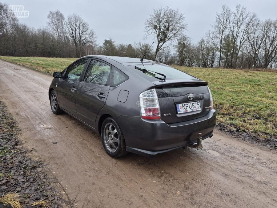 Toyota Prius 2007 Kauņa, ar dzinēja tilpumu 1.50 L un nobraukumu 436 tūkst. km par 3200 €, foto 5 vietnē AUTOMOTO.COM.LV
