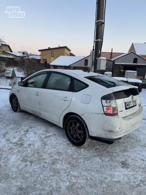 Toyota Prius 2007 in Siauliai, with an engine capacity of 1.50 L and mileage of 260 thousand km for 1450 €, photo  on AUTOMOTO.COM.LV