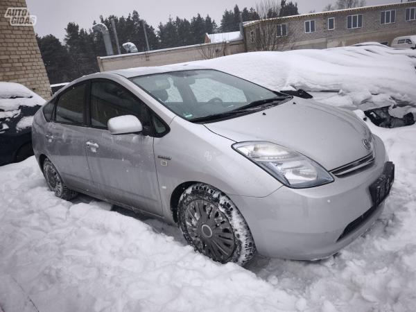 Toyota Prius 2007 Utena, ar dzinēja tilpumu 1.50 L un nobraukumu 275 tūkst. km par 3800 €, foto 1 vietnē AUTOMOTO.COM.LV