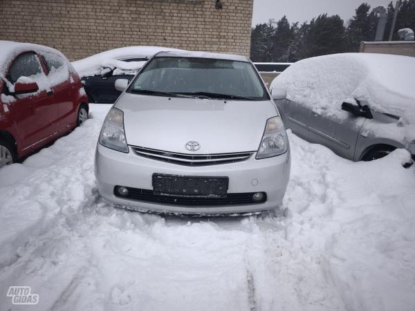 Toyota Prius 2007 Utena, ar dzinēja tilpumu 1.50 L un nobraukumu 275 tūkst. km par 3800 €, foto 3 vietnē AUTOMOTO.COM.LV