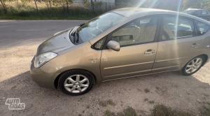 Toyota Prius 2007 Kauņa, ar dzinēja tilpumu 1.50 L un nobraukumu 160 tūkst. km par 4500 €, foto  vietnē AUTOMOTO.COM.LV
