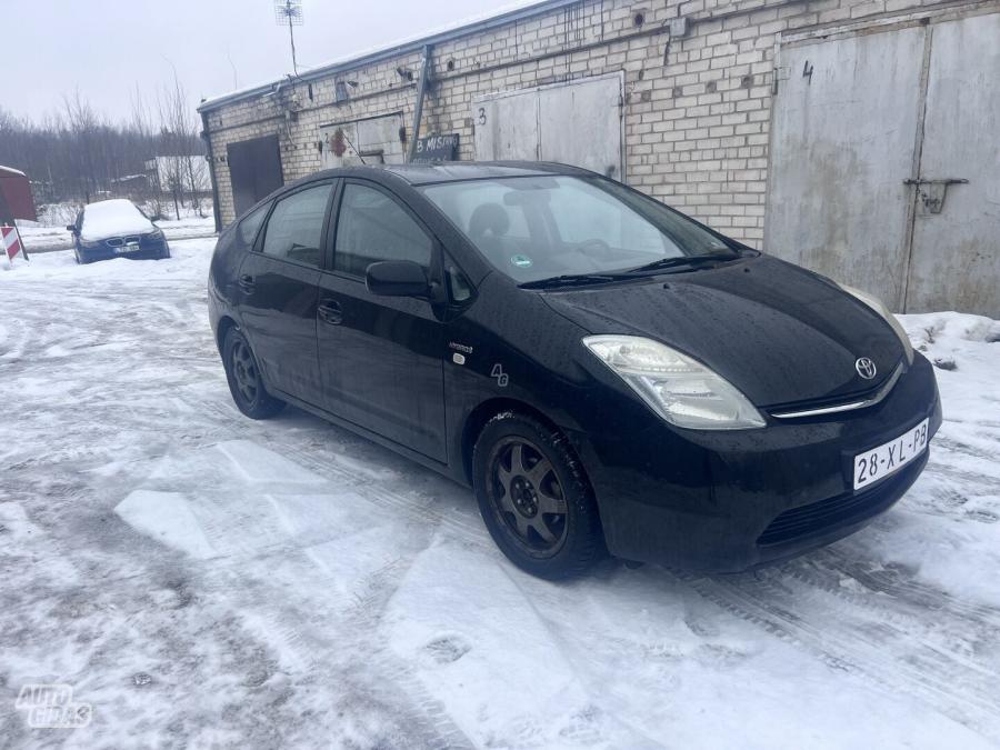 Toyota Prius 2007 in Kaunas, with an engine capacity of 1.50 L and mileage of 213 thousand km for 3450 €, photo 2 on AUTOMOTO.COM.LV