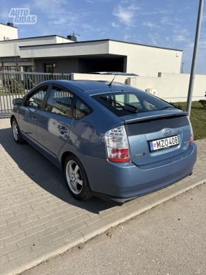Toyota Prius 2007 Kauņa, ar dzinēja tilpumu 1.60 L un nobraukumu 337 tūkst. km par 2000 €, foto  vietnē AUTOMOTO.COM.LV