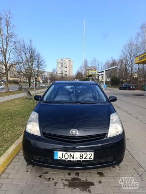 Toyota Prius 2007 Viļņa, ar dzinēja tilpumu 1.50 L un nobraukumu 574 tūkst. km par 3900 €, foto  vietnē AUTOMOTO.COM.LV
