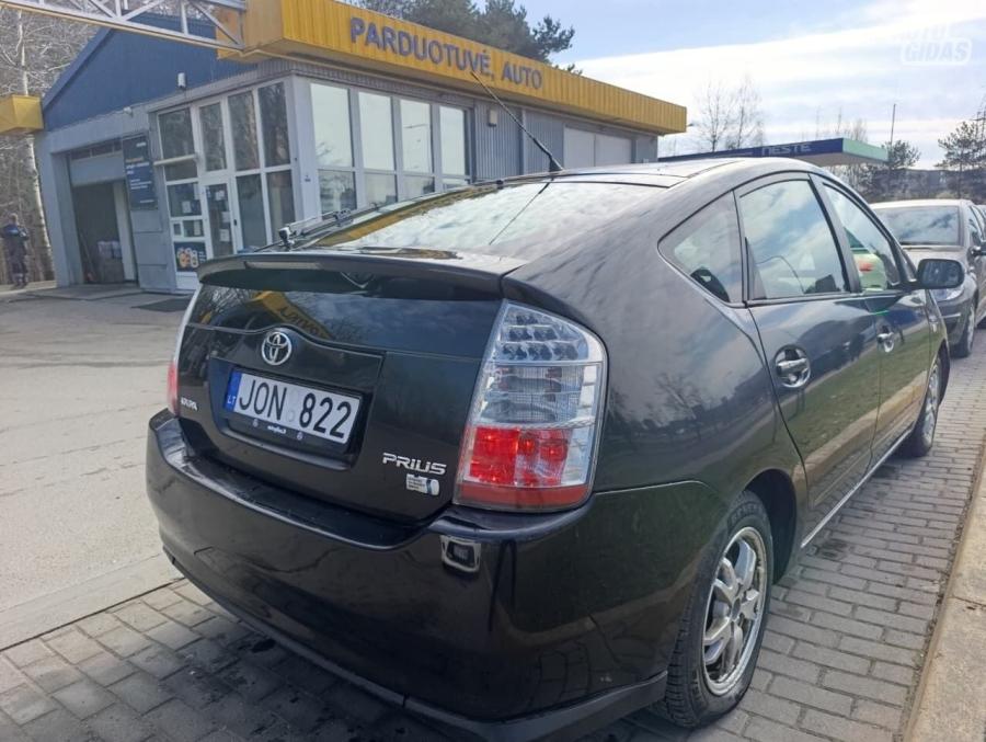 Toyota Prius 2007 Viļņa, ar dzinēja tilpumu 1.50 L un nobraukumu 574 tūkst. km par 3900 €, foto 8 vietnē AUTOMOTO.COM.LV