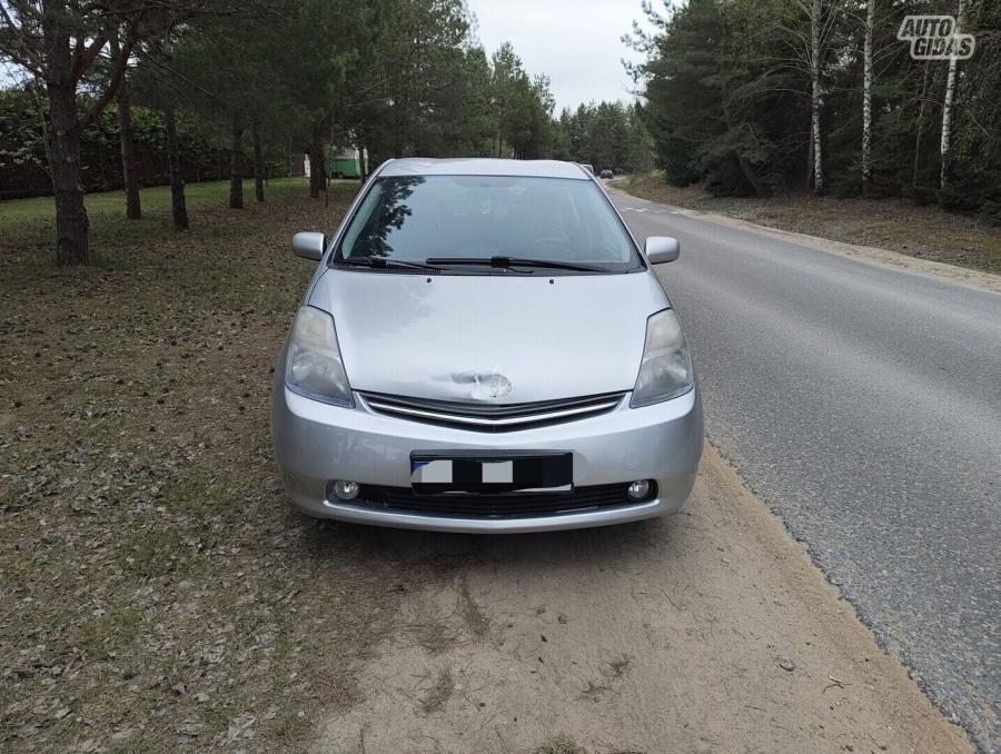 Toyota Prius 2007 Viļņa, ar dzinēja tilpumu 1.50 L un nobraukumu 351 tūkst. km par 3900 €, foto 8 vietnē AUTOMOTO.COM.LV
