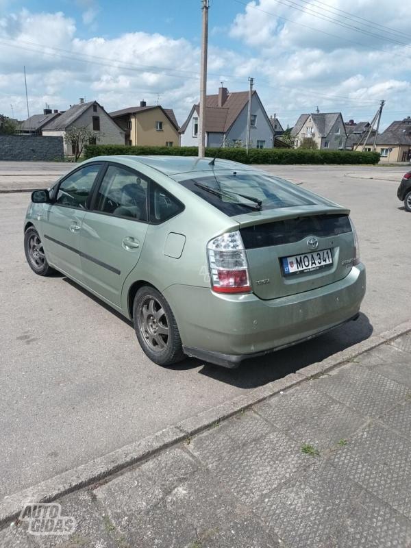 Toyota Prius 2007 in Marijampole, with an engine capacity of 1.50 L and mileage of 331 thousand km for 3600 €, photo 4 on AUTOMOTO.COM.LV