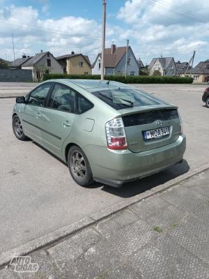 Toyota Prius 2007 in Marijampole, with an engine capacity of 1.50 L and mileage of 331 thousand km for 3600 €, photo 5 on AUTOMOTO.COM.LV