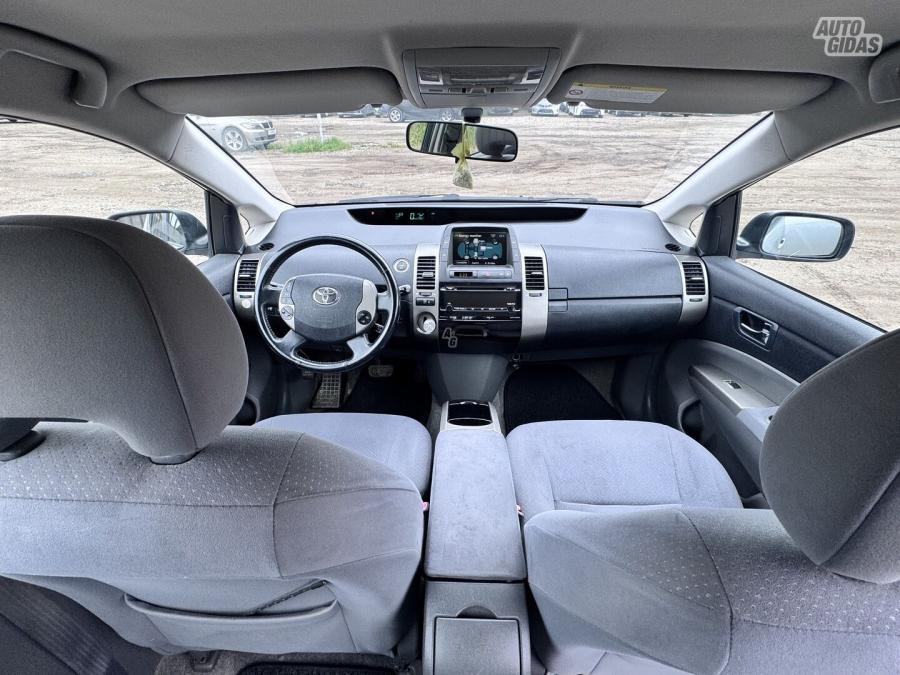 Toyota Prius 2007 in Vilnius, with an engine capacity of 1.50 L and mileage of 228 thousand km for 4650 €, photo 22 on AUTOMOTO.COM.LV