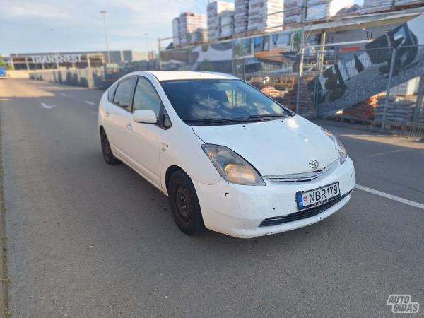 Toyota Prius 2007 in Silale, with an engine capacity of 1.50 L and mileage of 700 thousand km for 1999 €, photo 1 on AUTOMOTO.COM.LV