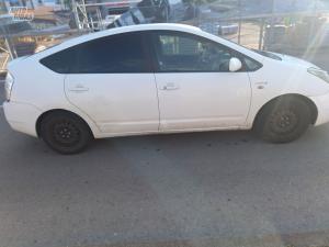 Toyota Prius 2007 Šilalė, ar dzinēja tilpumu 1.50 L un nobraukumu 700 tūkst. km par 1999 €, foto 3 vietnē AUTOMOTO.COM.LV