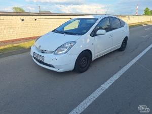 Toyota Prius 2007 Šilalė, ar dzinēja tilpumu 1.50 L un nobraukumu 700 tūkst. km par 1999 €, foto 5 vietnē AUTOMOTO.COM.LV