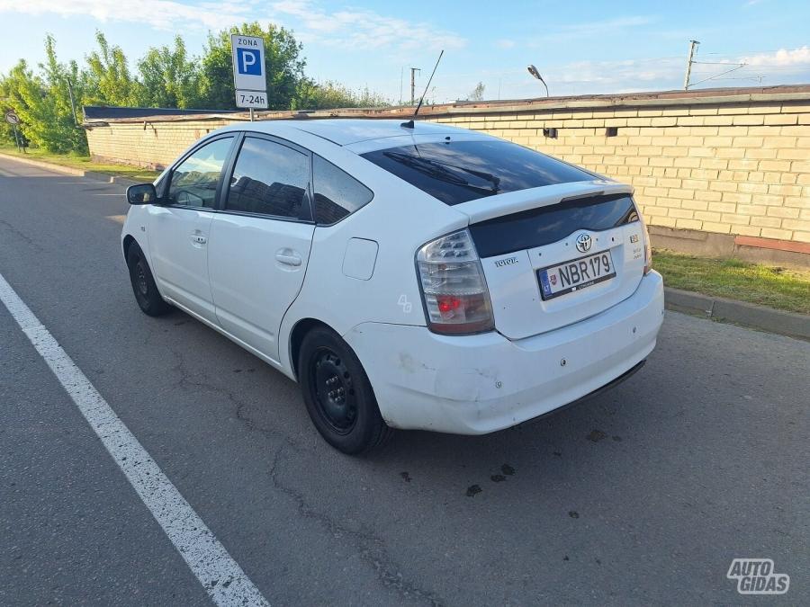Toyota Prius 2007 Šilalė, ar dzinēja tilpumu 1.50 L un nobraukumu 700 tūkst. km par 1999 €, foto 7 vietnē AUTOMOTO.COM.LV