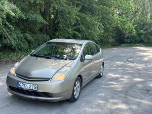 Toyota Prius 2007 Kauņa, ar dzinēja tilpumu 1.50 L un nobraukumu 330 tūkst. km par 2250 €, foto  vietnē AUTOMOTO.COM.LV