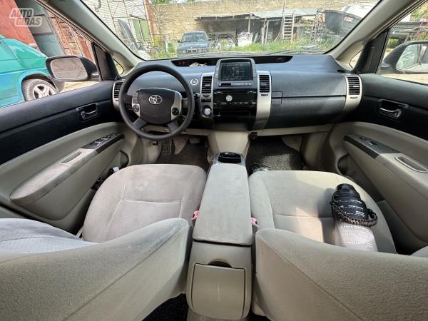 Toyota Prius 2007 in Kaunas, with an engine capacity of 1.50 L and mileage of 330 thousand km for 2250 €, photo 7 on AUTOMOTO.COM.LV
