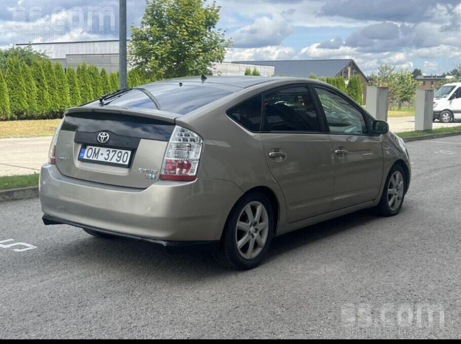 Тойота Приус 2007 в Рига, объемом двигателя 1.50 л и пробегом 0 тыс. км за 2590 €, фото 5 на AUTOMOTO.COM.LV