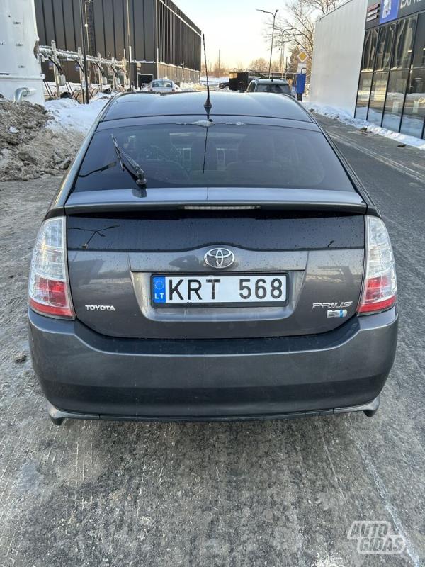 Toyota Prius 2008 Viļņa, ar dzinēja tilpumu 1.50 L un nobraukumu 352 tūkst. km par 3500 €, foto 6 vietnē AUTOMOTO.COM.LV