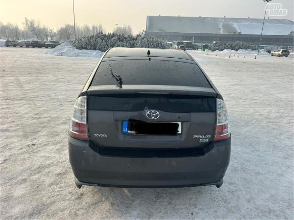 Toyota Prius 2008 in Palanga, with an engine capacity of 1.50 L and mileage of 420 thousand km for 2850 €, photo 5 on AUTOMOTO.COM.LV