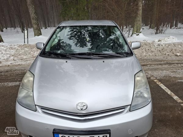 Toyota Prius 2008 in Vilnius, with an engine capacity of 1.50 L and mileage of 127 thousand km for 3500 €, photo 1 on AUTOMOTO.COM.LV