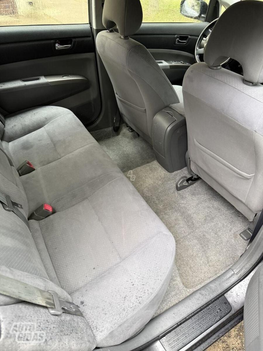 Toyota Prius 2008 in Vilnius, with an engine capacity of 1.50 L and mileage of 281 thousand km for 3600 €, photo 11 on AUTOMOTO.COM.LV