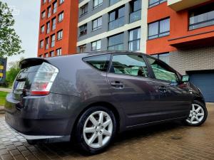 Toyota Prius 2008 in Vilnius, with an engine capacity of 1.50 L and mileage of 324 thousand km for 3100 €, photo  on AUTOMOTO.COM.LV