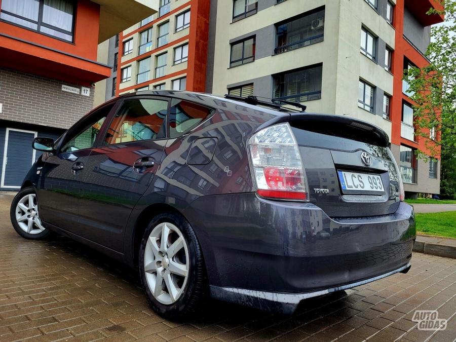 Toyota Prius 2008 Viļņa, ar dzinēja tilpumu 1.50 L un nobraukumu 324 tūkst. km par 3100 €, foto 5 vietnē AUTOMOTO.COM.LV