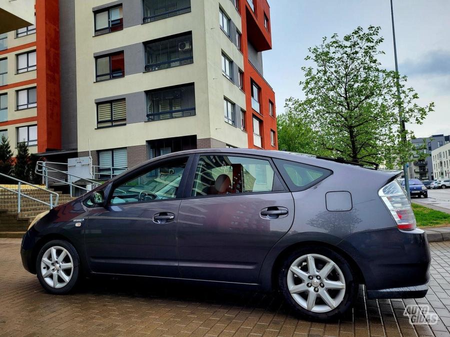 Toyota Prius 2008 Viļņa, ar dzinēja tilpumu 1.50 L un nobraukumu 324 tūkst. km par 3100 €, foto 9 vietnē AUTOMOTO.COM.LV