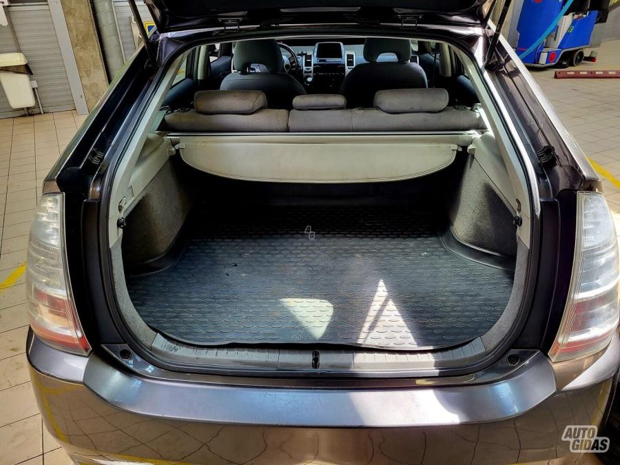 Toyota Prius 2008 Viļņa, ar dzinēja tilpumu 1.50 L un nobraukumu 324 tūkst. km par 3100 €, foto 18 vietnē AUTOMOTO.COM.LV