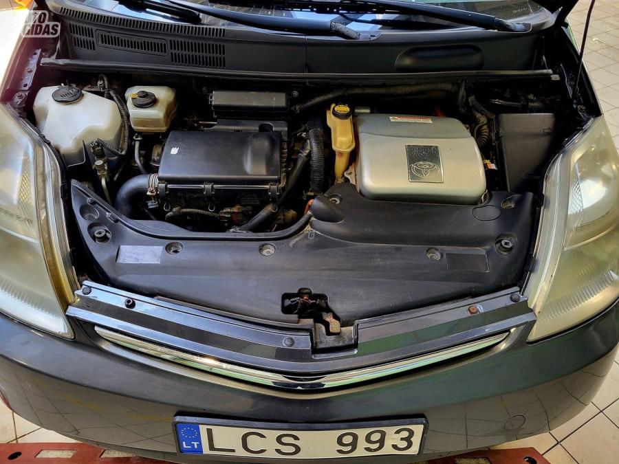 Toyota Prius 2008 Viļņa, ar dzinēja tilpumu 1.50 L un nobraukumu 324 tūkst. km par 3100 €, foto 22 vietnē AUTOMOTO.COM.LV