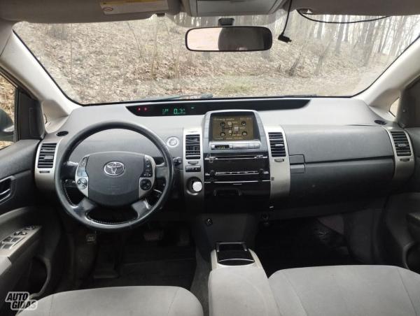 Toyota Prius 2008 Viļņa, ar dzinēja tilpumu 1.50 L un nobraukumu 350 tūkst. km par 2000 €, foto 7 vietnē AUTOMOTO.COM.LV
