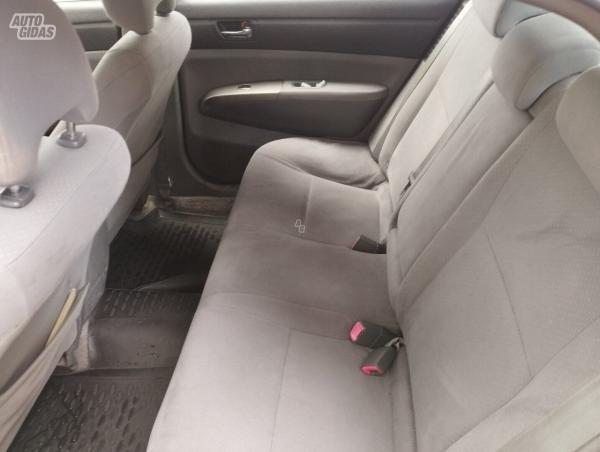 Toyota Prius 2008 Viļņa, ar dzinēja tilpumu 1.50 L un nobraukumu 350 tūkst. km par 2000 €, foto 10 vietnē AUTOMOTO.COM.LV