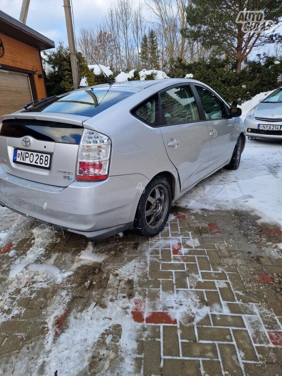 Toyota Prius 2008 in Vilnius, with an engine capacity of 1.50 L and mileage of 302 thousand km for 3099 €, photo 6 on AUTOMOTO.COM.LV