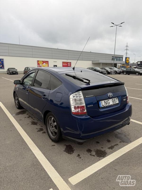 Toyota Prius 2008 Kauņa, ar dzinēja tilpumu 1.50 L un nobraukumu 353 tūkst. km par 2890 €, foto 4 vietnē AUTOMOTO.COM.LV