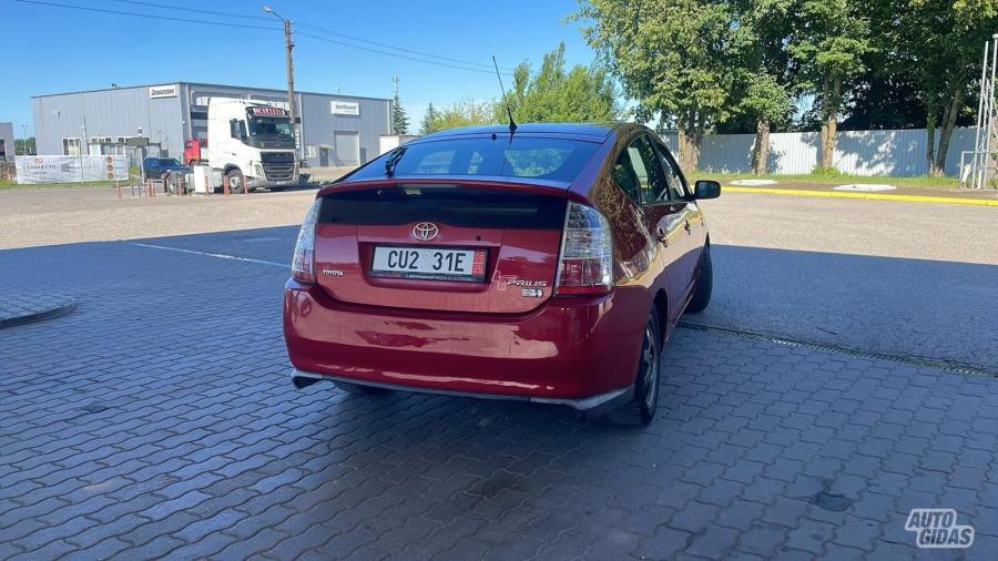 Toyota Prius 2008 in Marijampole, with an engine capacity of 1.50 L and mileage of 280 thousand km for 3250 €, photo 8 on AUTOMOTO.COM.LV