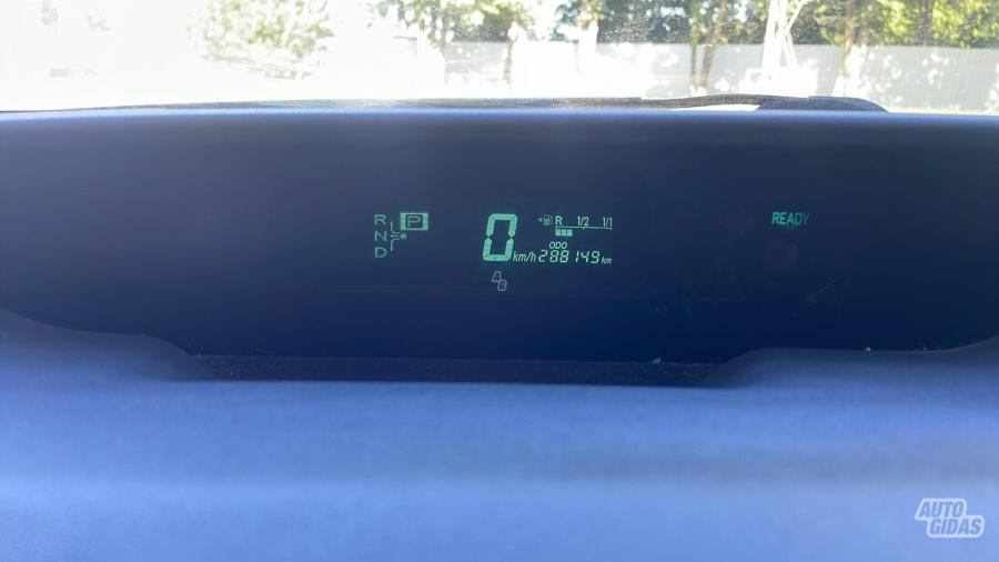 Toyota Prius 2008 in Marijampole, with an engine capacity of 1.50 L and mileage of 280 thousand km for 3250 €, photo 11 on AUTOMOTO.COM.LV