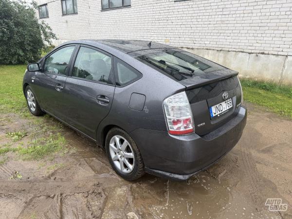 Toyota Prius 2008 Kauņa, ar dzinēja tilpumu 1.50 L un nobraukumu 480 tūkst. km par 3100 €, foto 4 vietnē AUTOMOTO.COM.LV