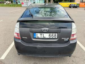 Toyota Prius 2008 in Vilnius, with an engine capacity of 1.50 L and mileage of 452 thousand km for 2450 €, photo 8 on AUTOMOTO.COM.LV
