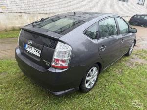 Toyota Prius 2008 in Kaunas, with an engine capacity of 1.50 L and mileage of 480 thousand km for 3100 €, photo 4 on AUTOMOTO.COM.LV