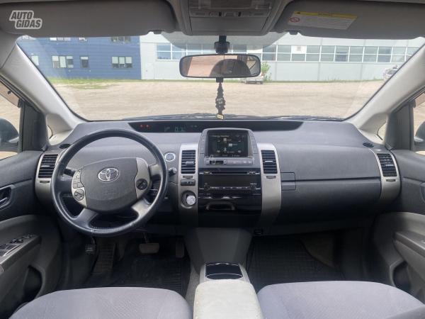 Toyota Prius 2008 Viļņa vietnē Toyota Prius 2008 Viļņa, ar dzinēja tilpumu 1.50 L un nobraukumu 343 tūkst. km par 2100 €, foto 11 vietnē AUTOMOTO.COM.LV