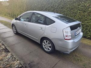 Toyota Prius 2009 Viļņa, ar dzinēja tilpumu 1.50 L un nobraukumu 400 tūkst. km par 4250 €, foto 3 vietnē AUTOMOTO.COM.LV