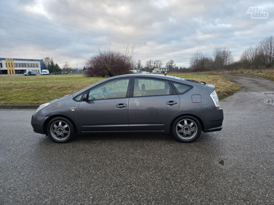 Toyota Prius 2009 Viļņa, ar dzinēja tilpumu 1.50 L un nobraukumu 362 tūkst. km par 2200 €, foto 1 vietnē AUTOMOTO.COM.LV
